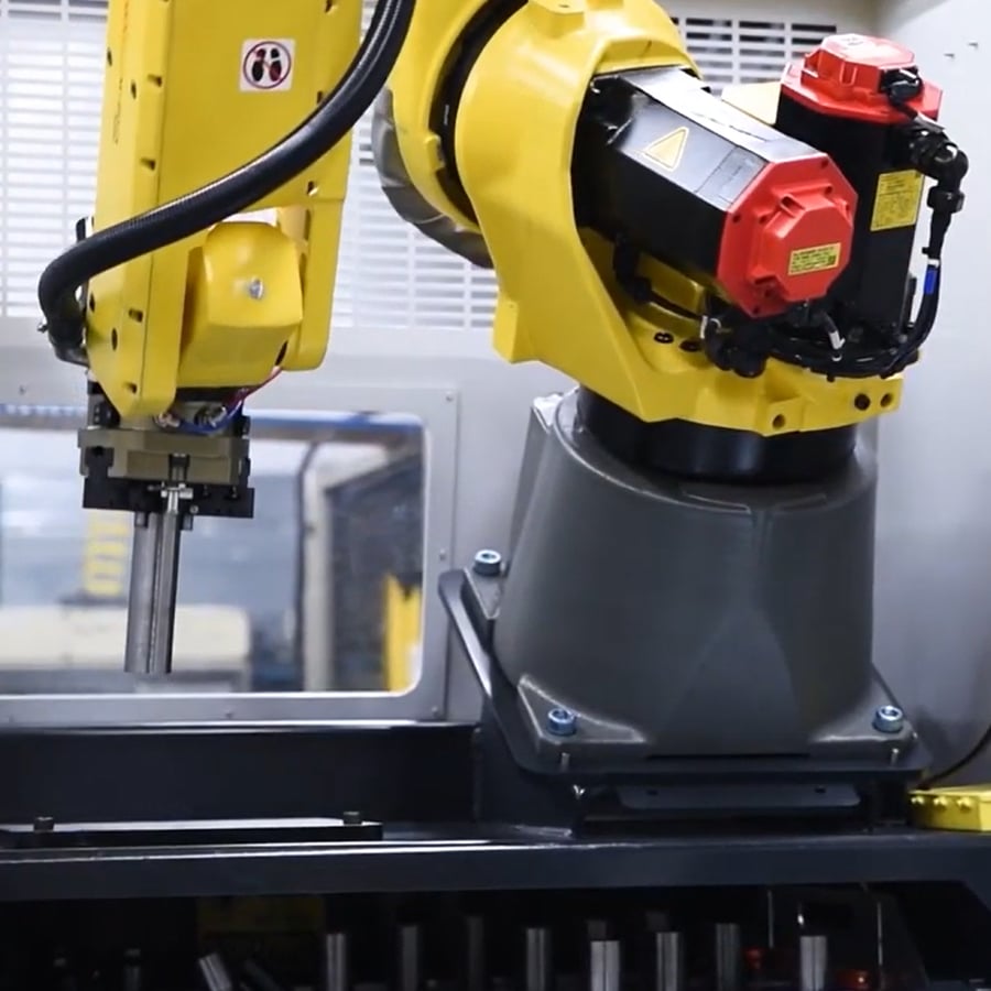 How Robotic Automation Benefits Your Machine Operators